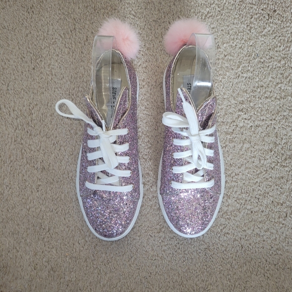 Steve Madden | Shoes | Steve Madden Pink Glitter Low Top Bunny Ear Tail ...